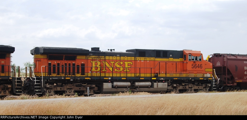 BNSF 5646